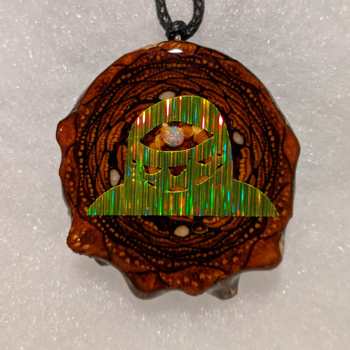 Subtronics cyclops with opal – Pineal Pinecone